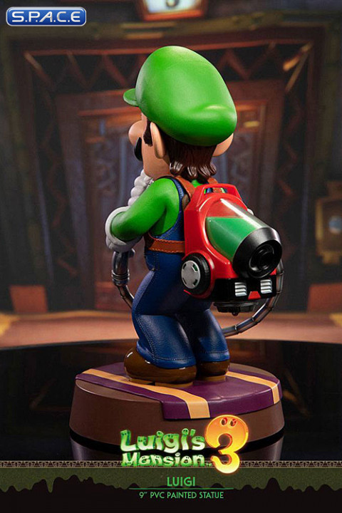 Luigi PVC Statue (Luigi's Mansion 3)