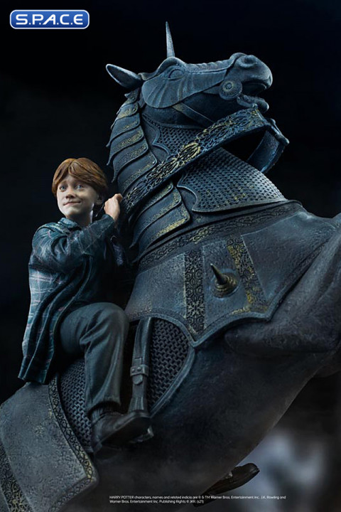 1/10 Scale Ron Weasley at the Wizard Chess Deluxe Art Scale Statue ...