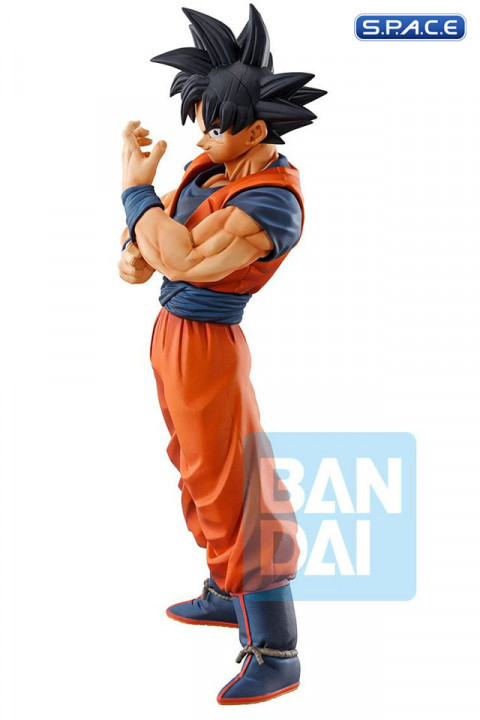 Son Goku Strong Chains Masterlise PVC Statue - Ichibansho Series ...