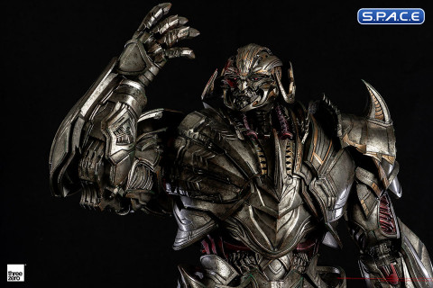 Megatron Premium Scale Collectible Figure - Deluxe Version ...