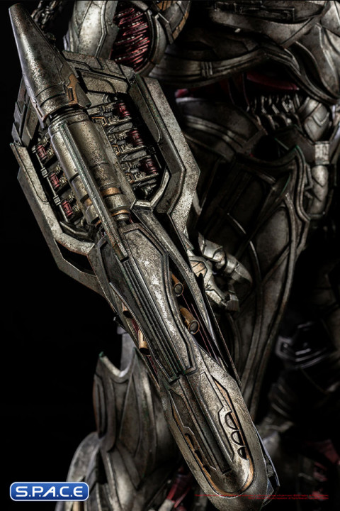 Megatron Premium Scale Collectible Figure - Deluxe Version ...