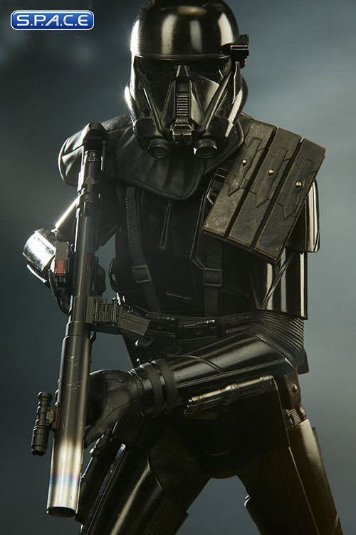 Death Trooper Specialist Premium Format Figure (Rogue One: A Star Wars ...