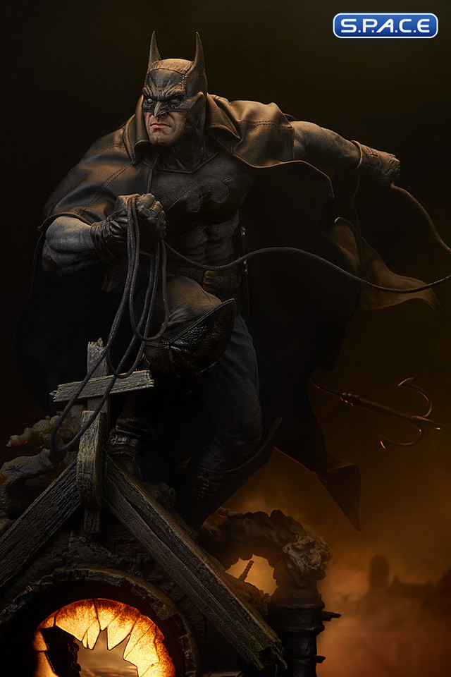 Batman Premium Format Figure (Batman: Gotham by Gaslight)